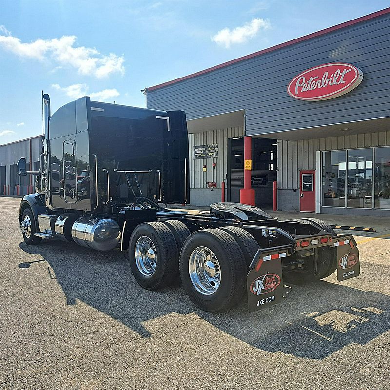 2023 Peterbilt 579 For Sale | #8679485