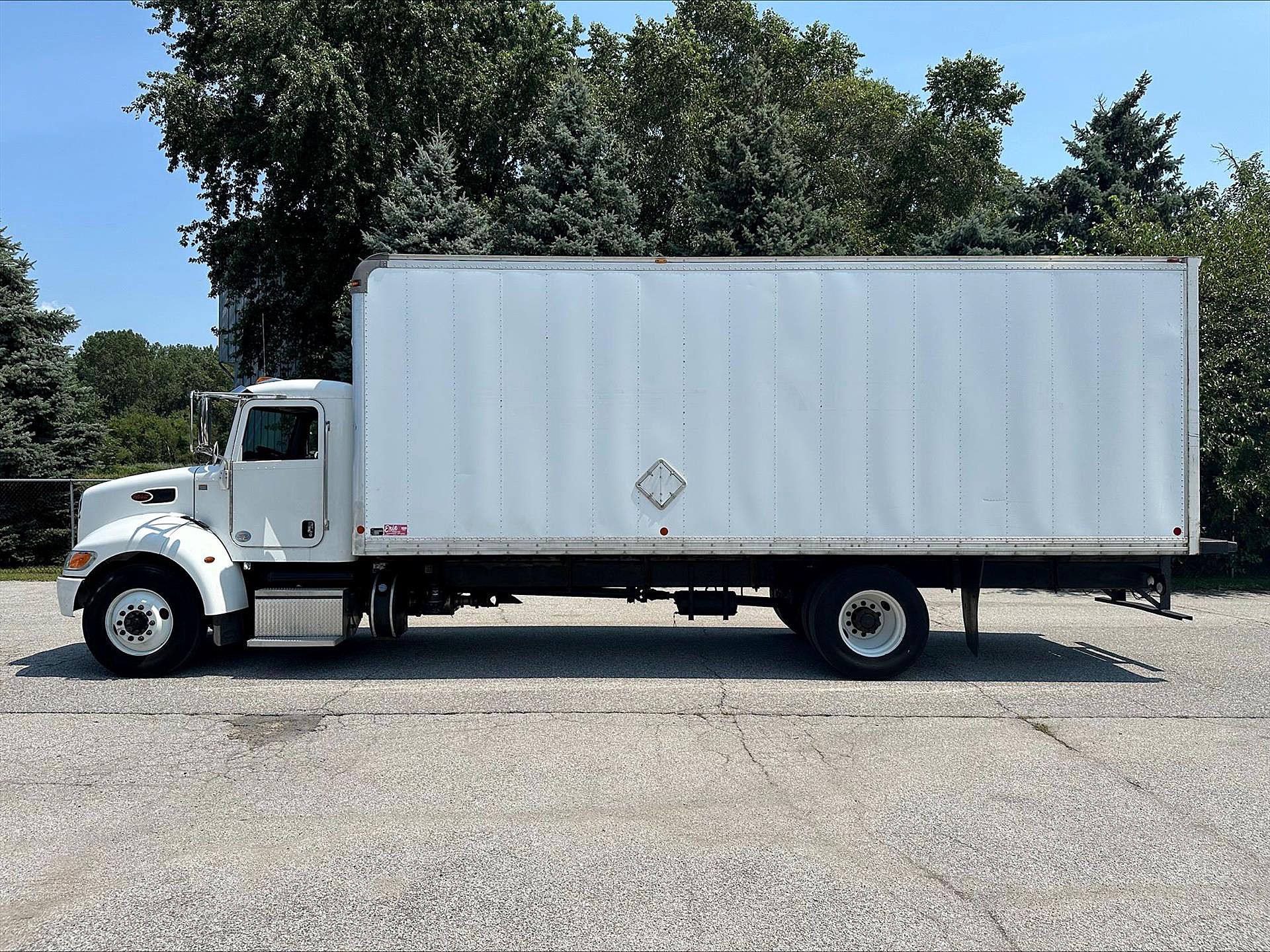 2018 Peterbilt 337 For Sale | Box Truck | #JM481685