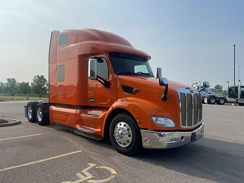 2021 Peterbilt 579 For Sale | 80" Sleeper | #D761470
