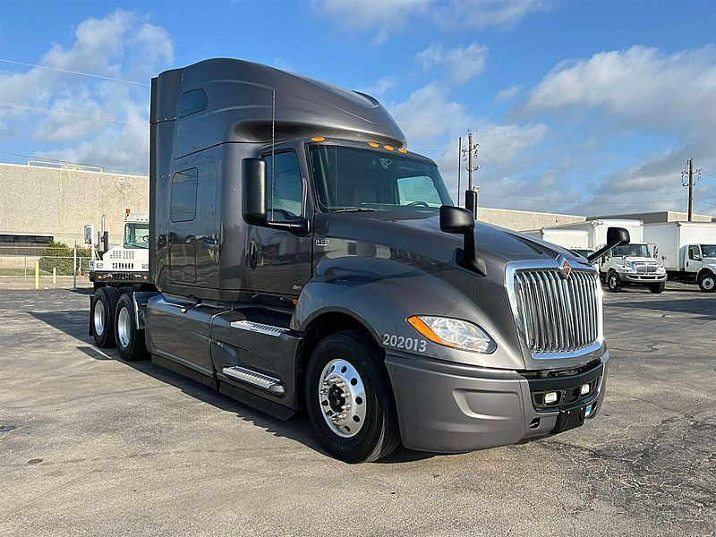 2020 International LT625 For Sale | 73" Sleeper | #S1093