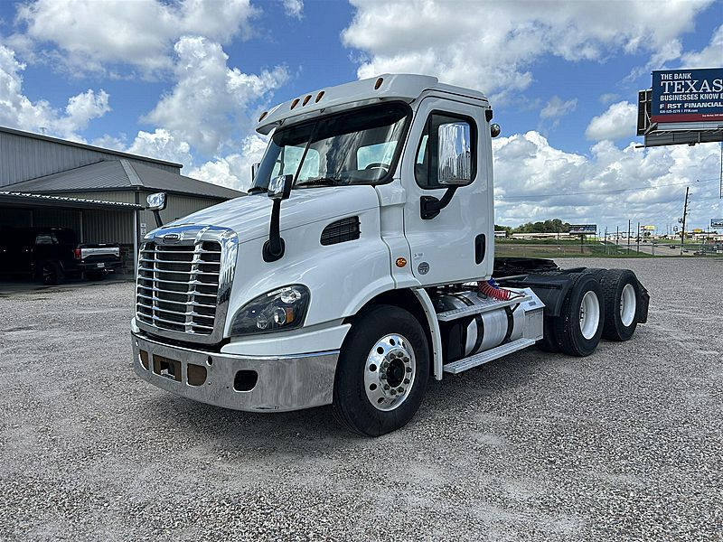 2017 Freightliner CASCADIA 113 For Sale | Day Cab | #HS2189