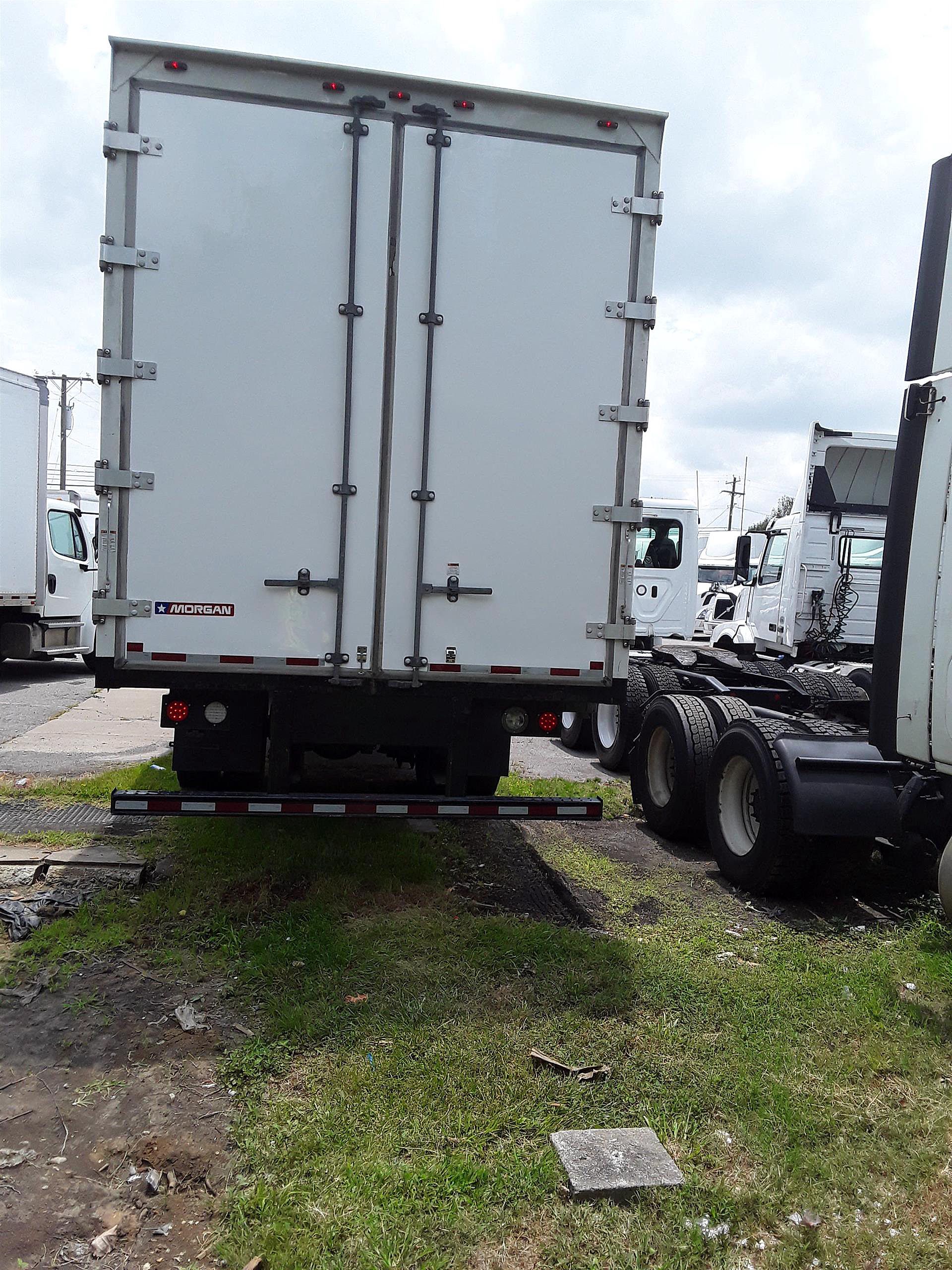 2019 Freightliner M2 106 For Sale | 28' Box | #860745