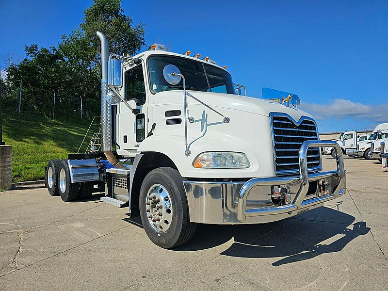 2018 Mack Pinnacle CXU613 For Sale | Day Cab | # 13MU028015