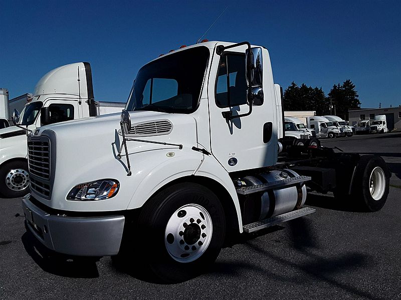 2017 Freightliner M2 112 For Sale | Day Cab | #661655