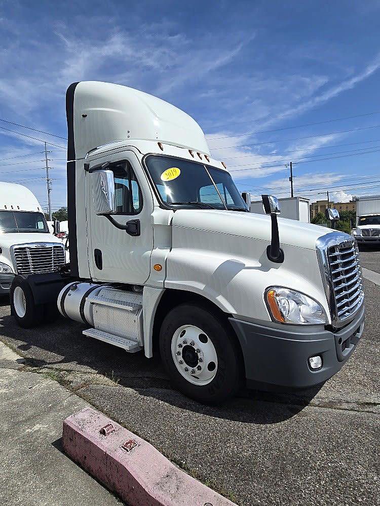 2019 Freightliner CASCADIA 125 For Sale | Day Cab | #809596