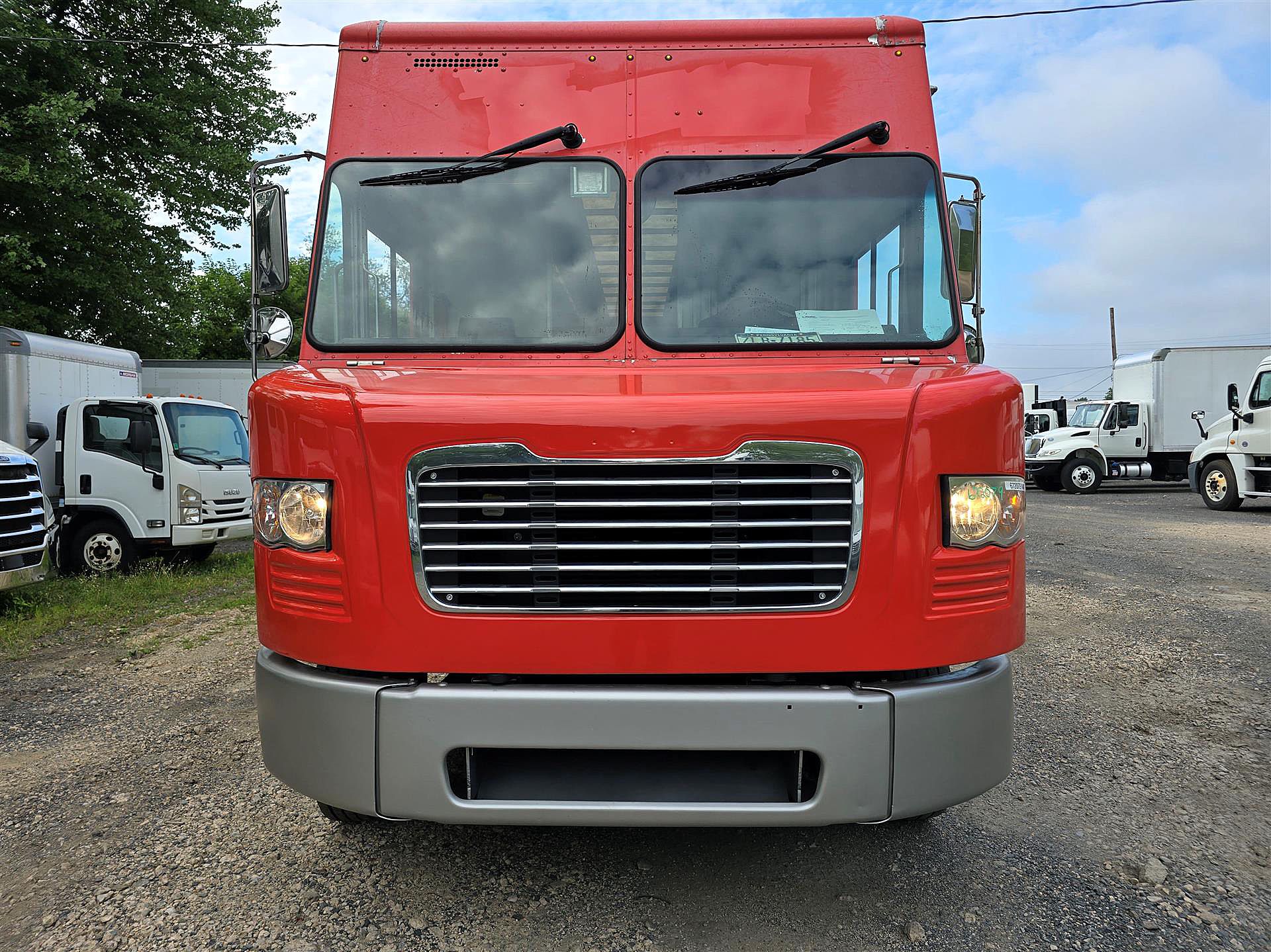 2017 Freightliner MT55 For Sale | 24' Box | #672079