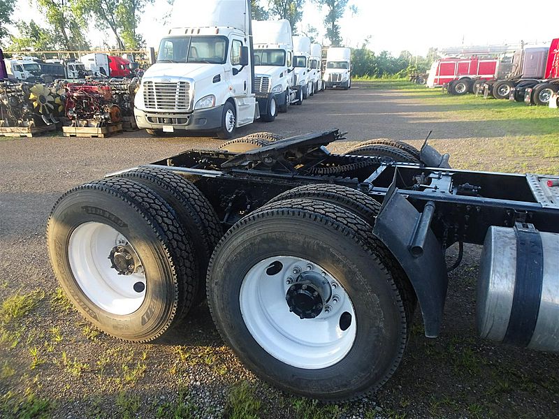2015 Mack Pinnacle CHU613 For Sale | Day Cab | # 10310