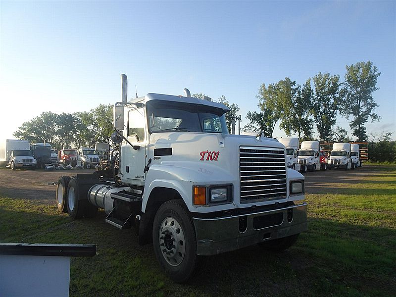 2015 Mack Pinnacle CHU613 For Sale | Day Cab | # 10310