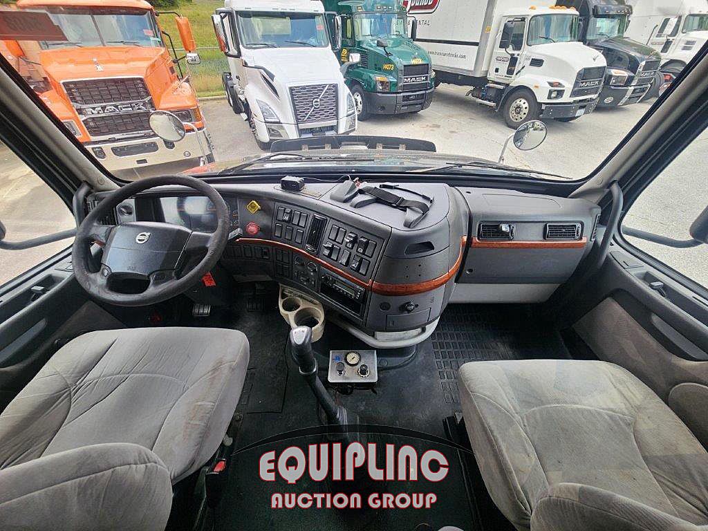 2008 Volvo Tri-Axle Flat Bed Sleeper For Sale | Flat Top Sleeper | # ...