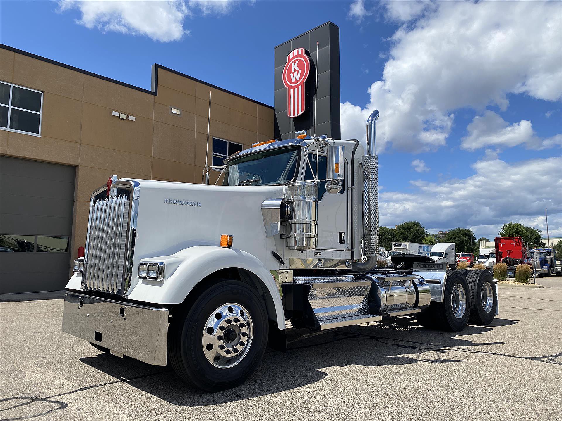 2025 Kenworth W9 Series For Sale | Day Cab | #SR127999