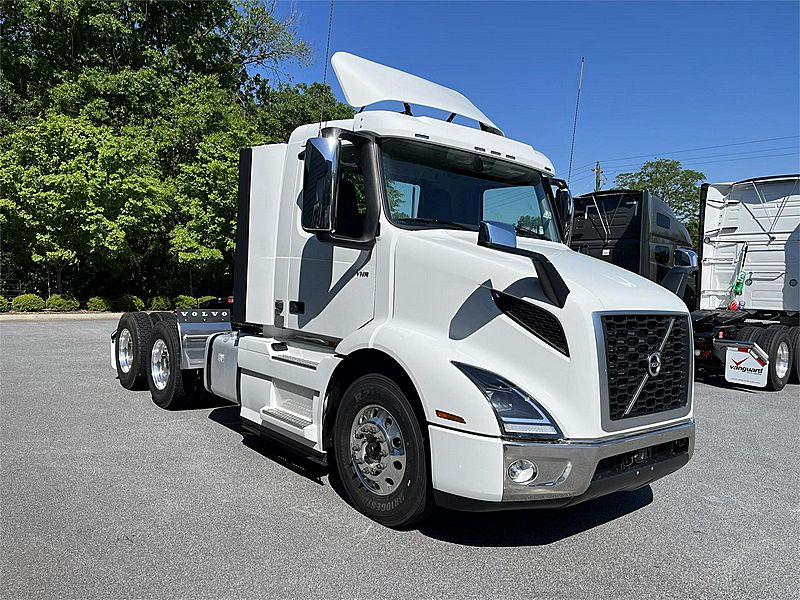 2025 Volvo VNR64T300 For Sale | Day Cab | #1212948