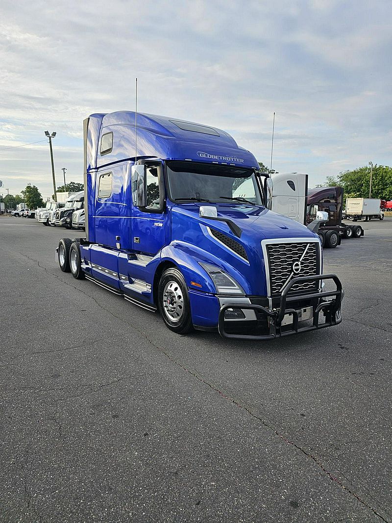 2022 Volvo VNL 860 For Sale | 77" Sleeper | #1212420