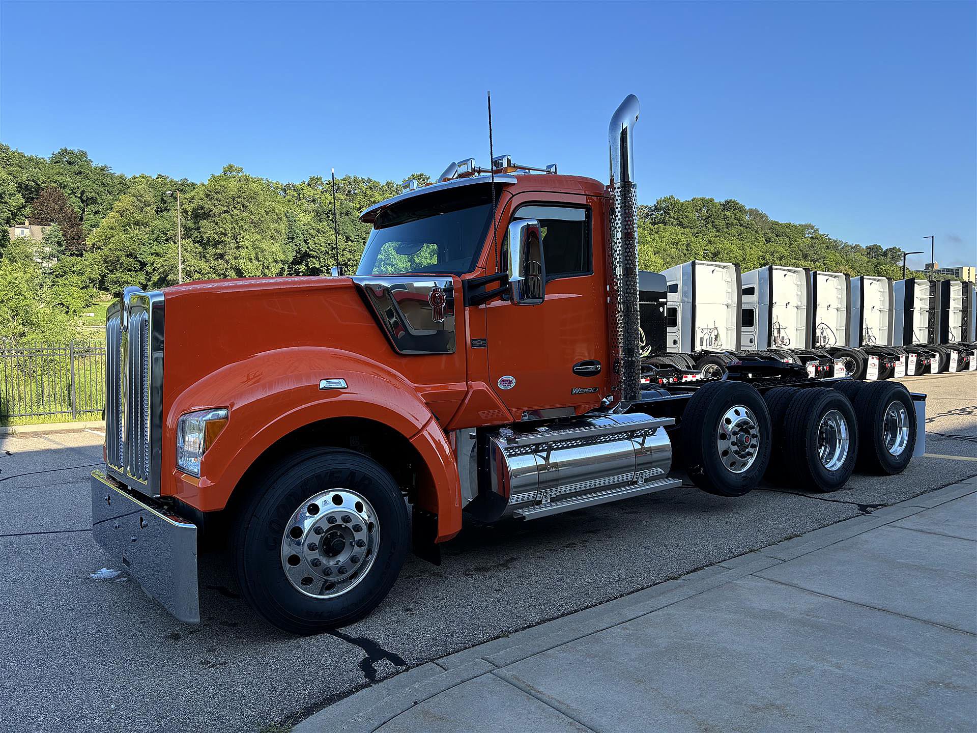 2025 Kenworth W990 For Sale | Day Cab | #SJ133688