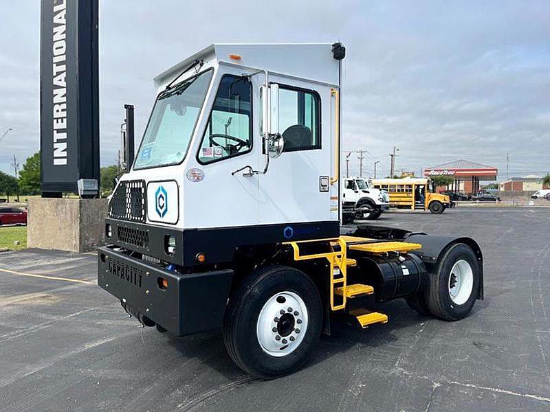 2023 Capacity TJ5000 For Sale | Yard Spotter | #041590