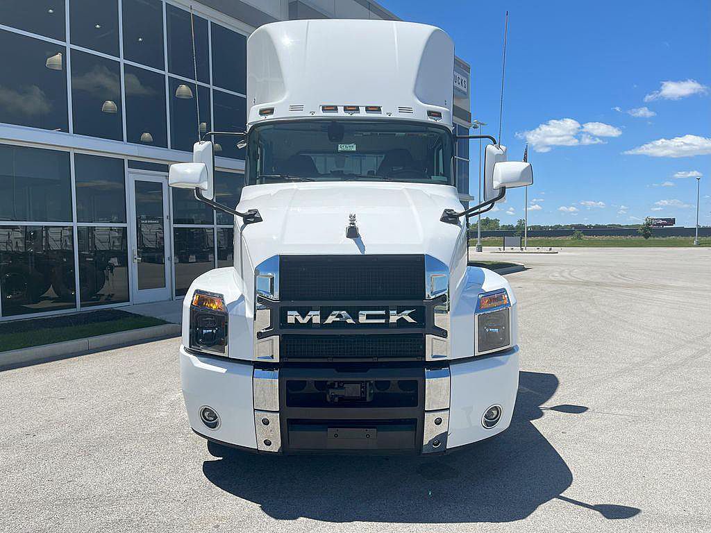 2023 Mack MACK-ANTHEM-DAYCAB For Sale | Sleeper Truck | #GT36959