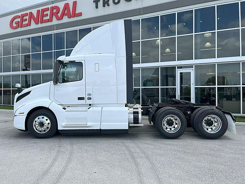 2025 Volvo VNL 400 For Sale | Sleeper Truck | #VP25085