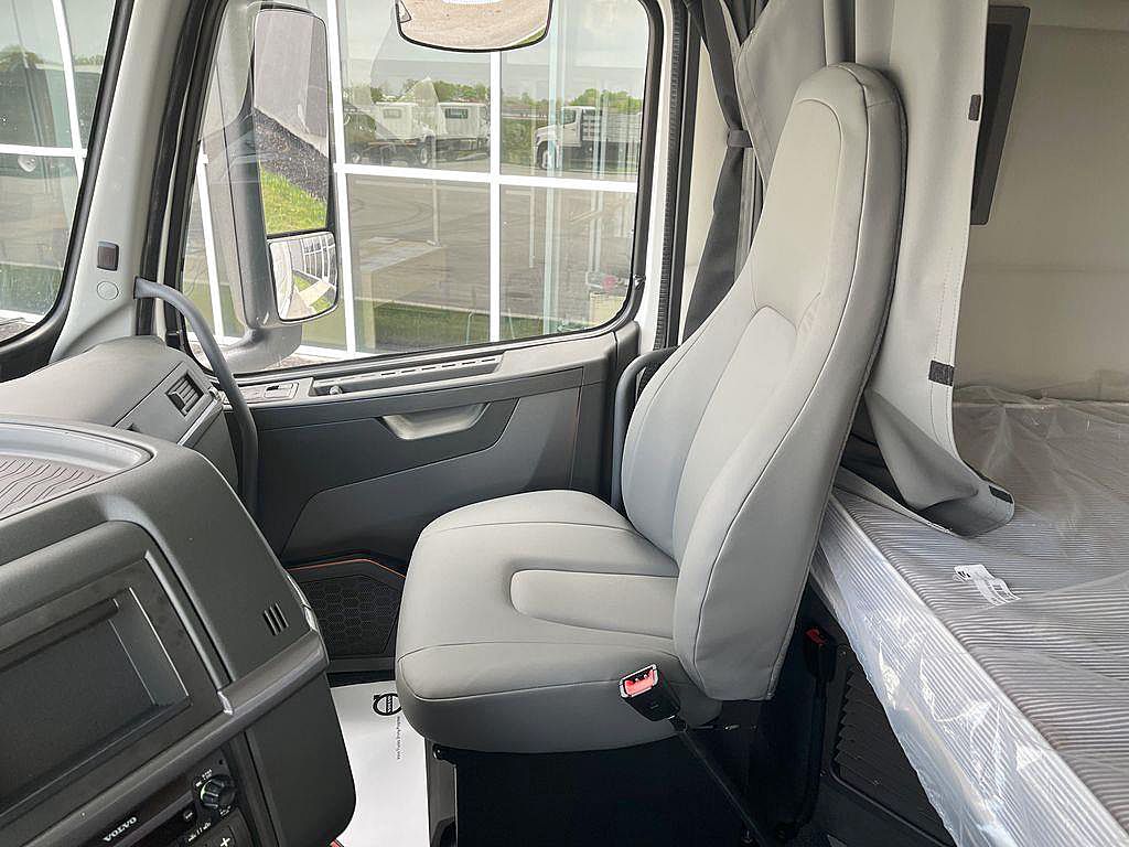 2025 Volvo VNL 400 For Sale | Sleeper Truck | #VP25085