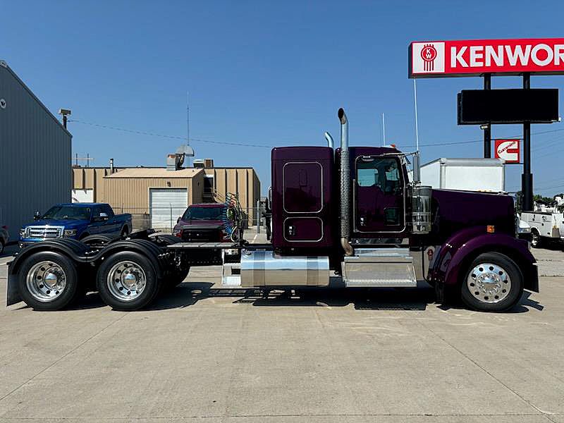 2024 Kenworth W900L For Sale | 42" Sleeper | #0580259