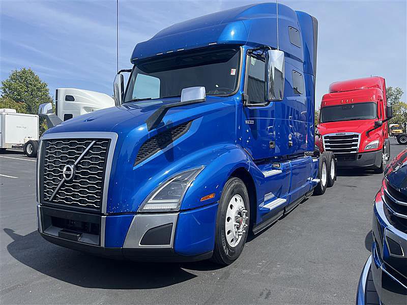 2019 Volvo VNL 760 For Sale | 70" Sleeper | #266355