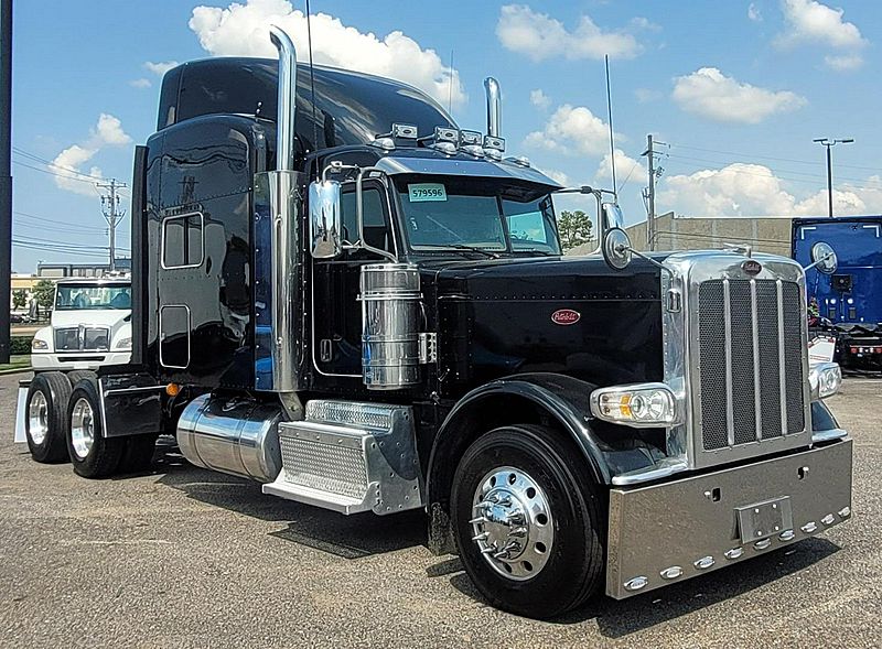 2017 Peterbilt 389 For Sale | 80" Sleeper | #0579596
