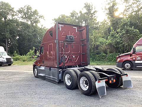 2023 Freightliner Cascadia For Sale | 72" Sleeper | #75233