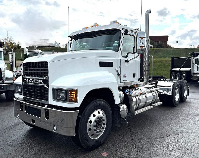 2025 Mack Pinnacle PI64T M778 For Sale | Day Cab | #M017612
