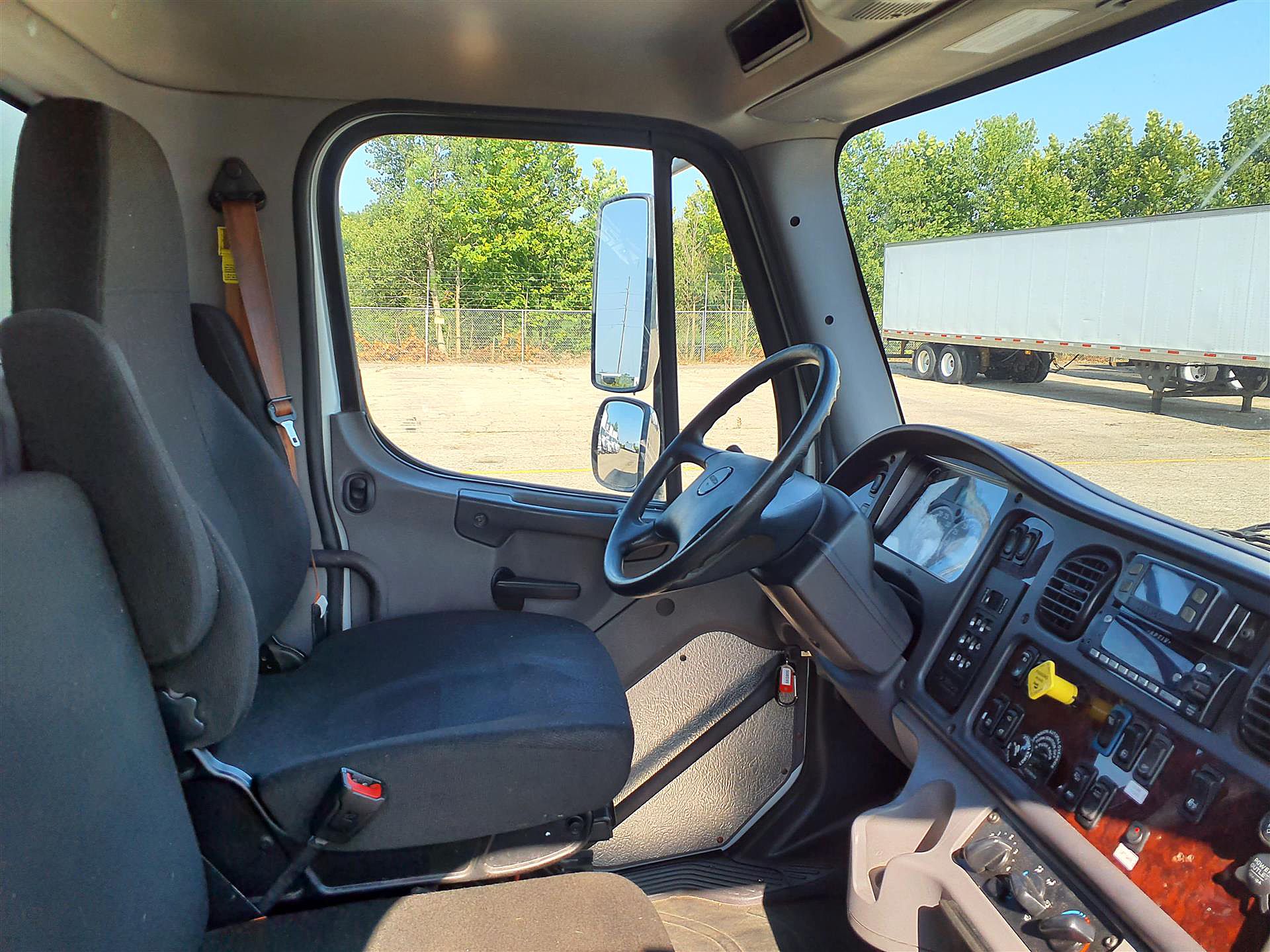 2022 Freightliner M2 106 For Sale | Day Cab | #508595