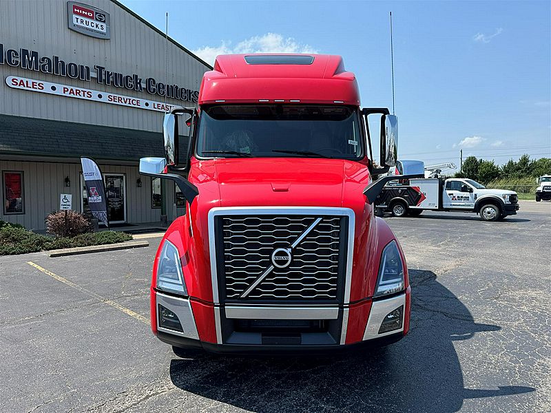 2025 Volvo VNL 860 For Sale | 77" Sleeper | #V673132