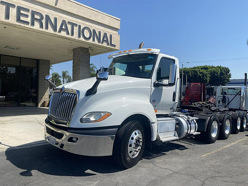International LT625 For Sale | Day Cab | # 29596