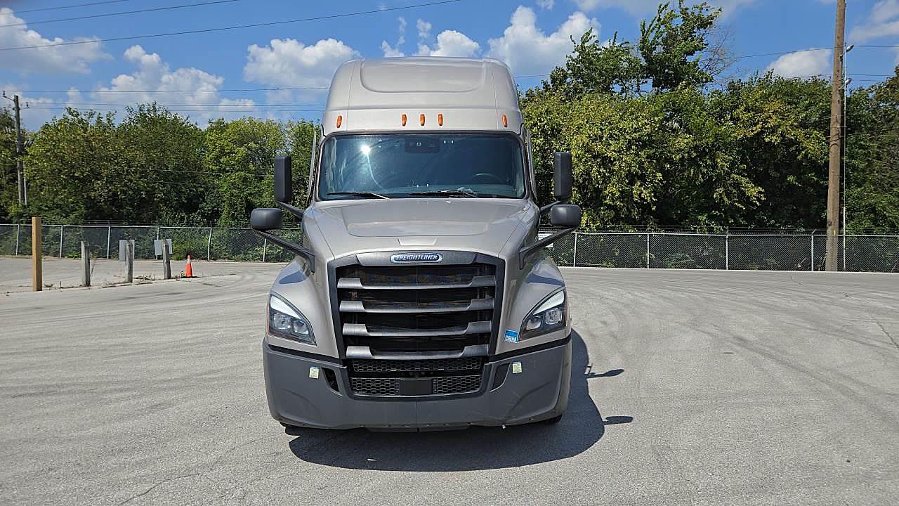2023 Freightliner Cascadia For Sale | 72" Sleeper | #54355