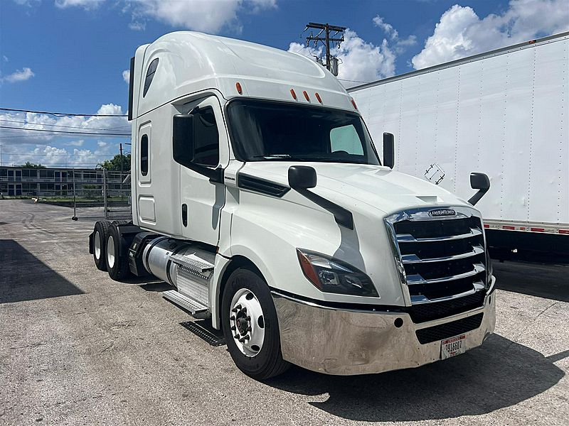 2020 Freightliner NEW CASCADIA PX12664 For Sale | 72" Sleeper | #246204