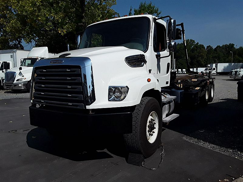 2018 Freightliner 114SD For Sale | Day Cab | #744208