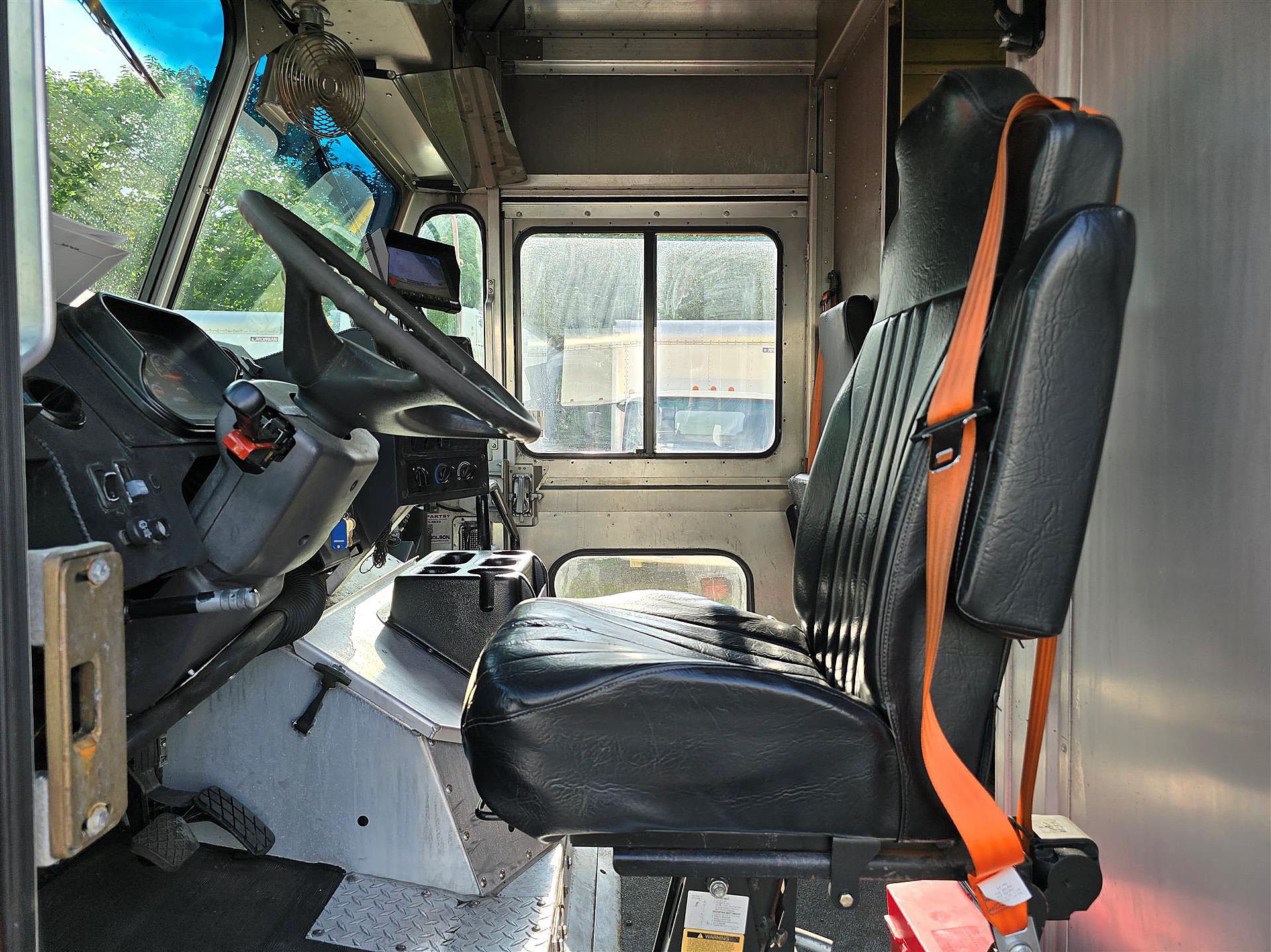 2016 Freightliner MT55 For Sale | Day Cab | #656073