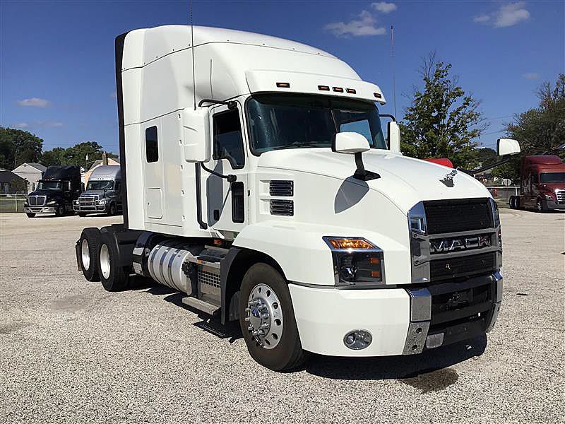 2019 Mack ANTHEM For Sale | 70" Sleeper | # 256807