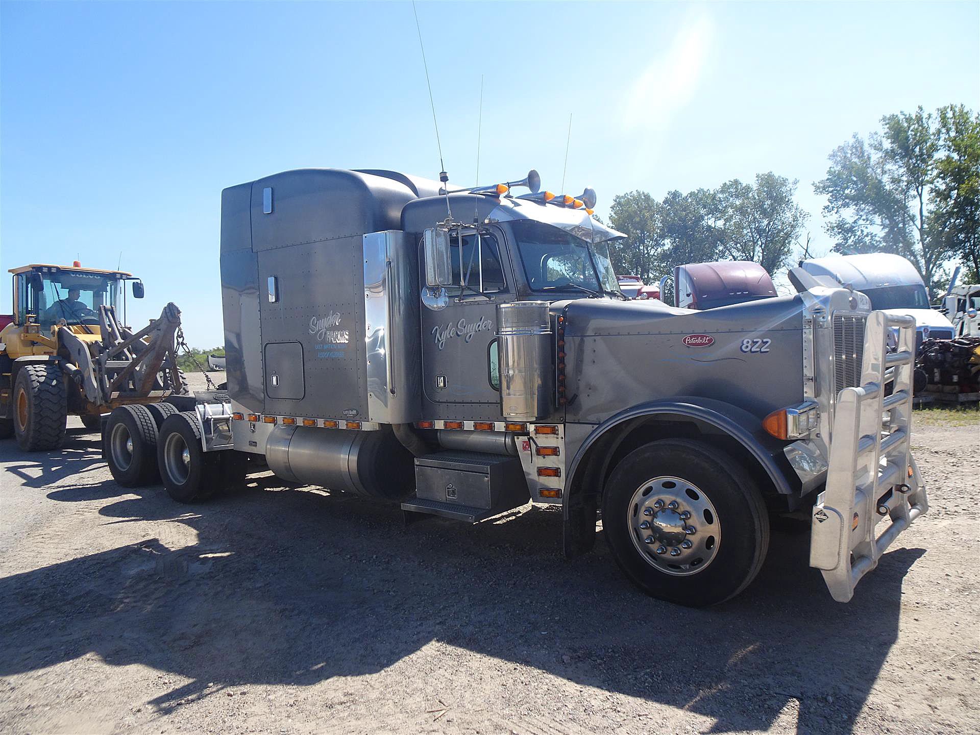 2001 Peterbilt 379 For Sale | unibilt Sleeper | #10537