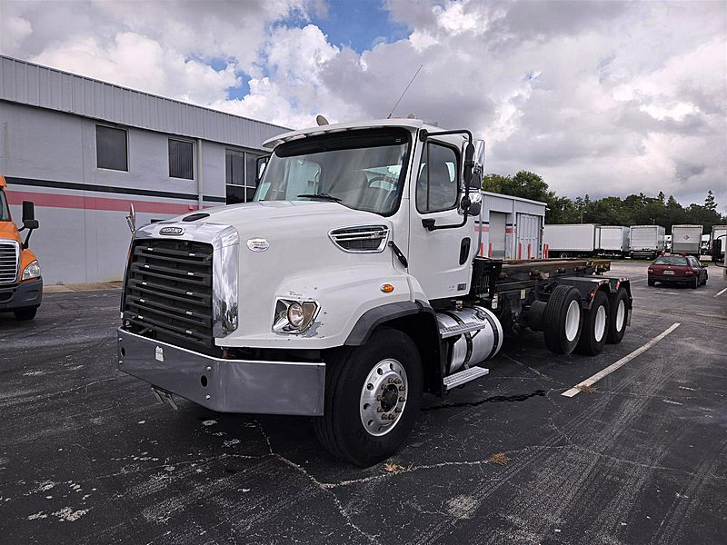 2017 Freightliner 114SD For Sale | Day Cab | #684931
