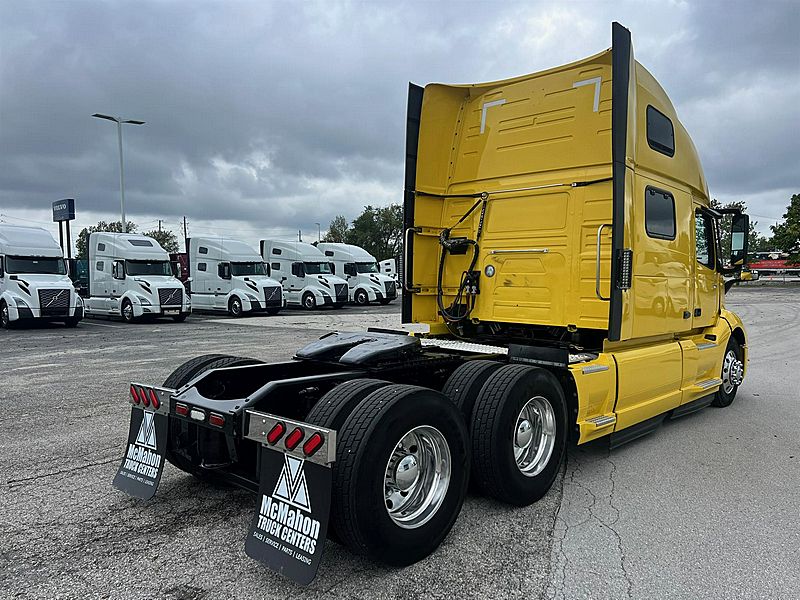 2020 Volvo VNL 860 For Sale | 77" Sleeper | #PT980