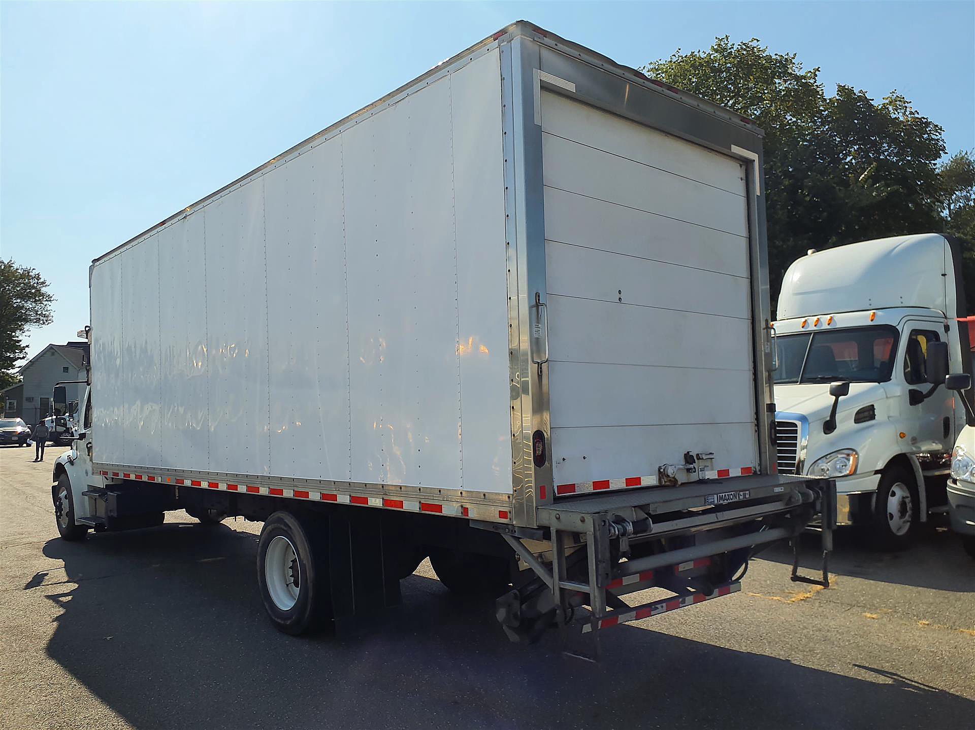 2019 Freightliner M2 106 For Sale | Day Cab | #821222