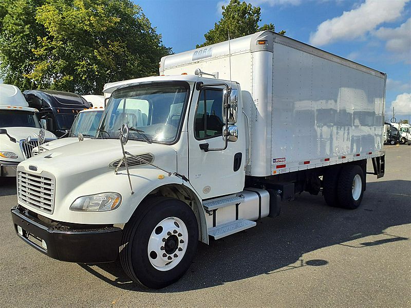 2015 Freightliner M2 106 For Sale | 18' Box | #546964