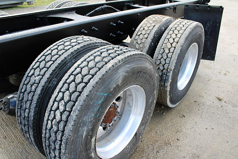 2013 Mack Granite GU813 For Sale | Cab & Chassis | # 8101