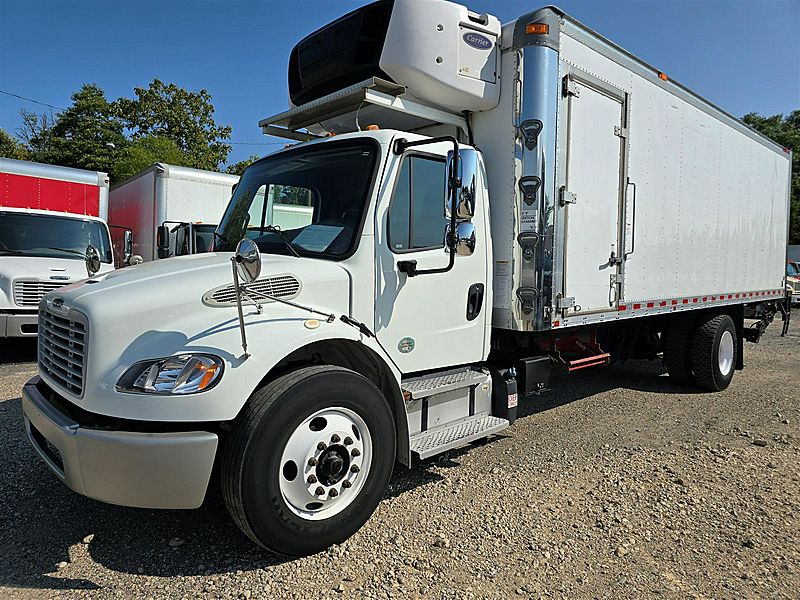 2017 Freightliner M2 106 For Sale | 24' Box | #676587