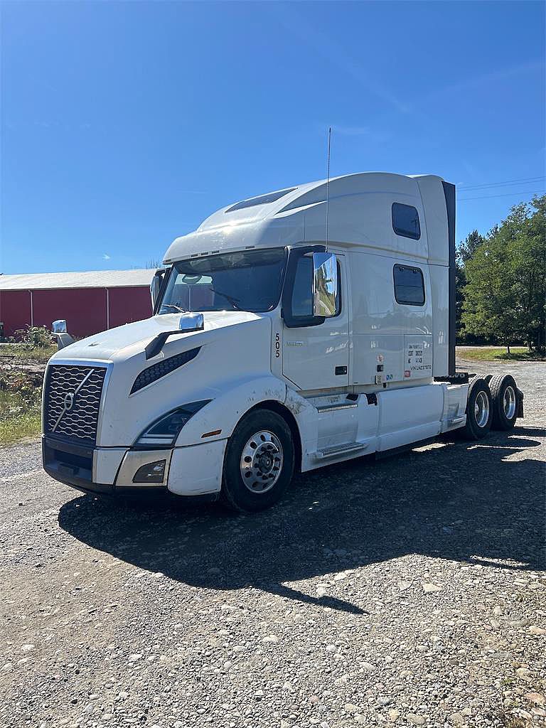 2020 Volvo VNL 860 For Sale | Sleeper Truck | #LN237872