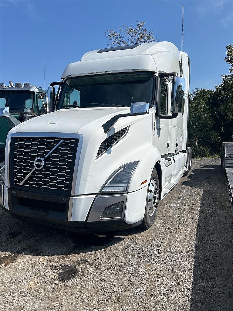 2020 Volvo VNL 860 For Sale | Sleeper Truck | #LN237872
