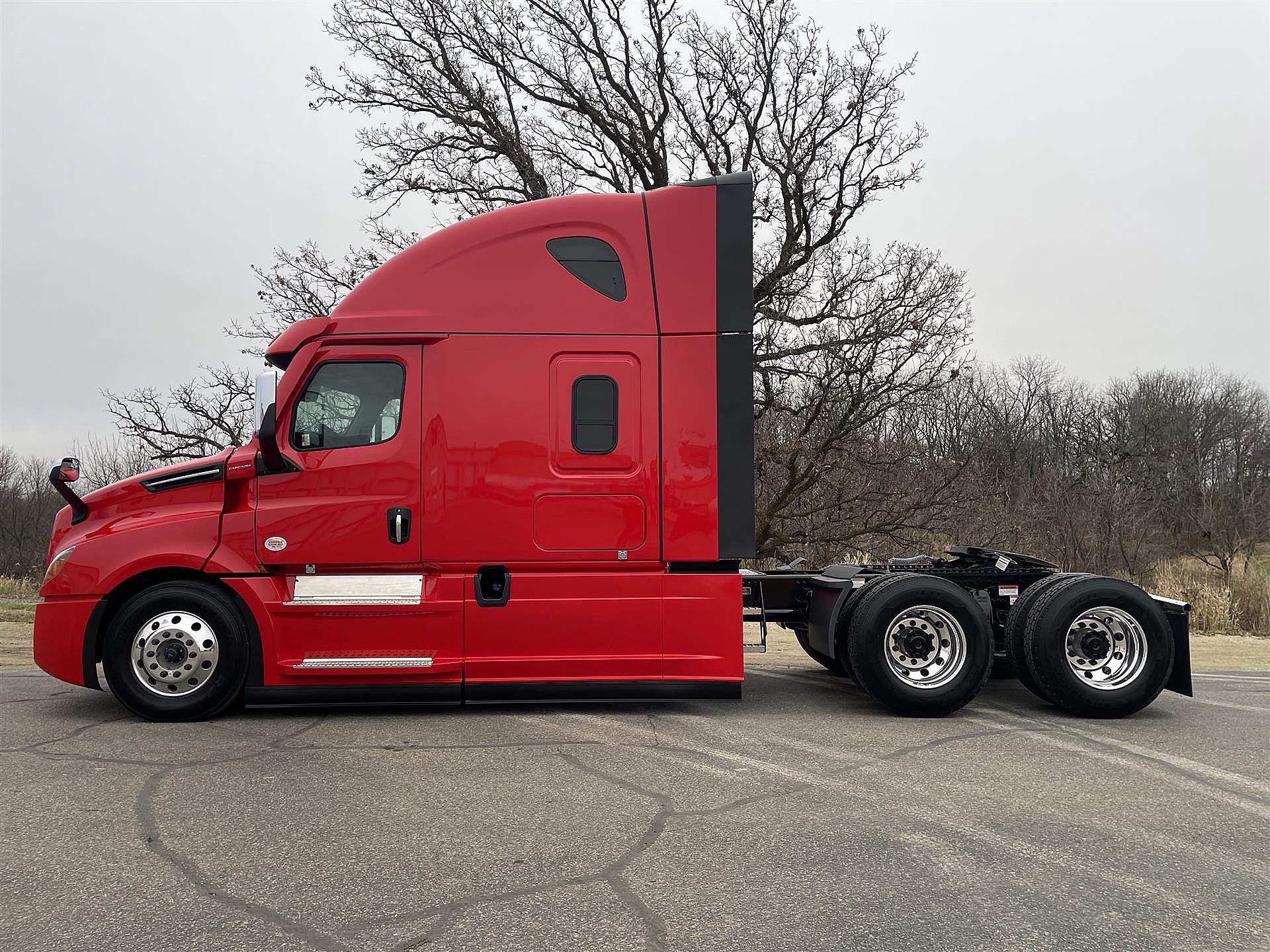 2025 Freightliner Cascadia For Sale | 72" Sleeper | #R56127