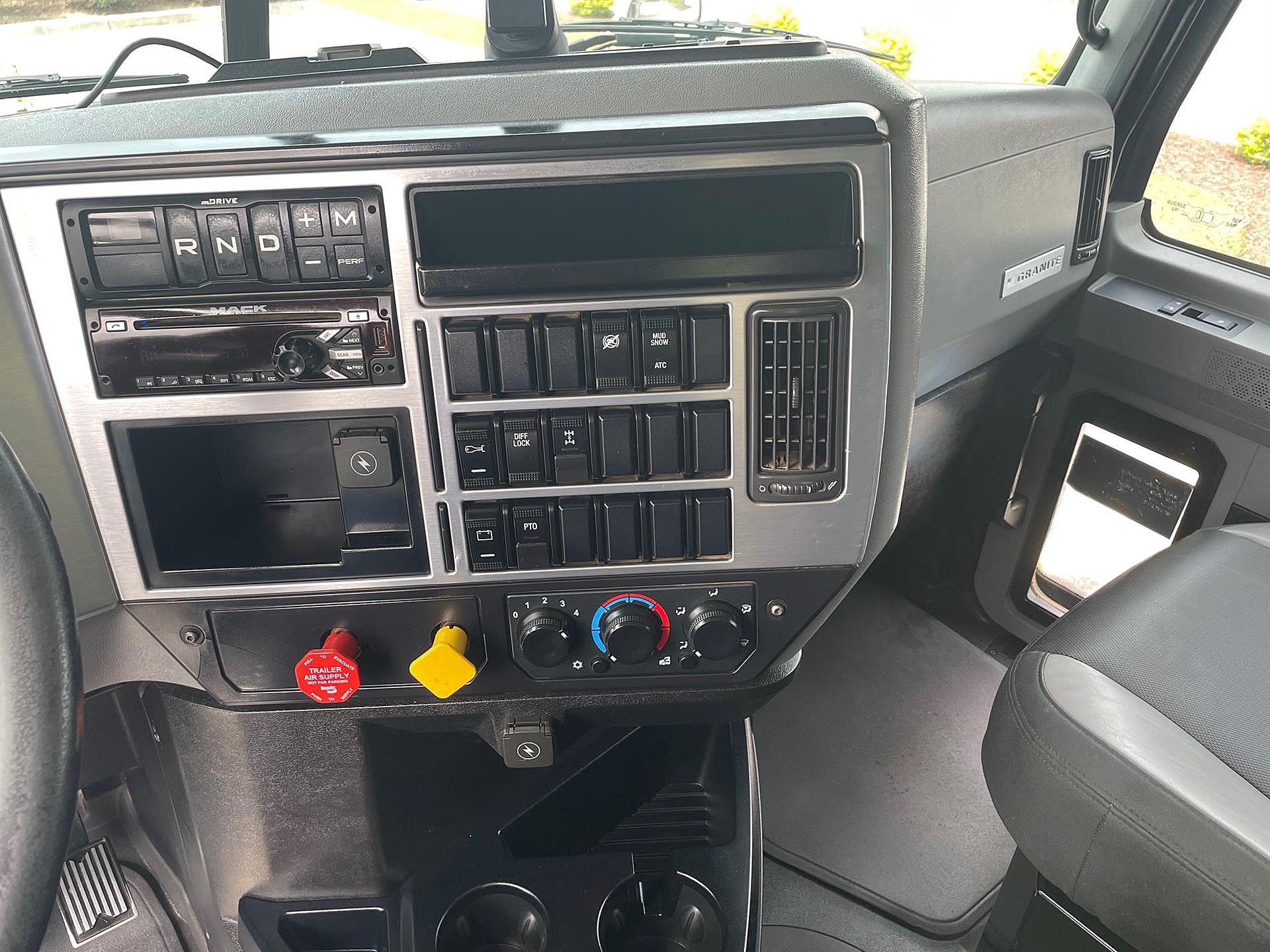 2019 Mack GRANITE For Sale | Dump Truck | # 0562262