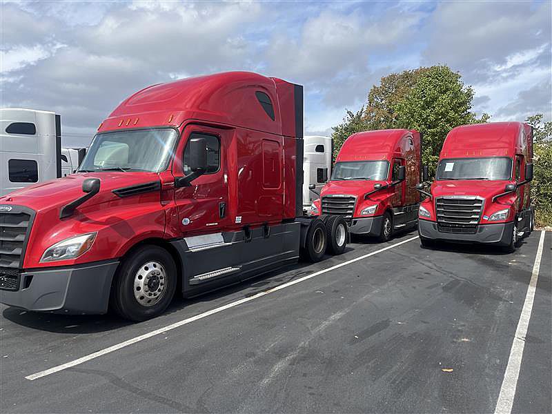 2020 Freightliner Cascadia 126 For Sale | 72" Sleeper | #266764