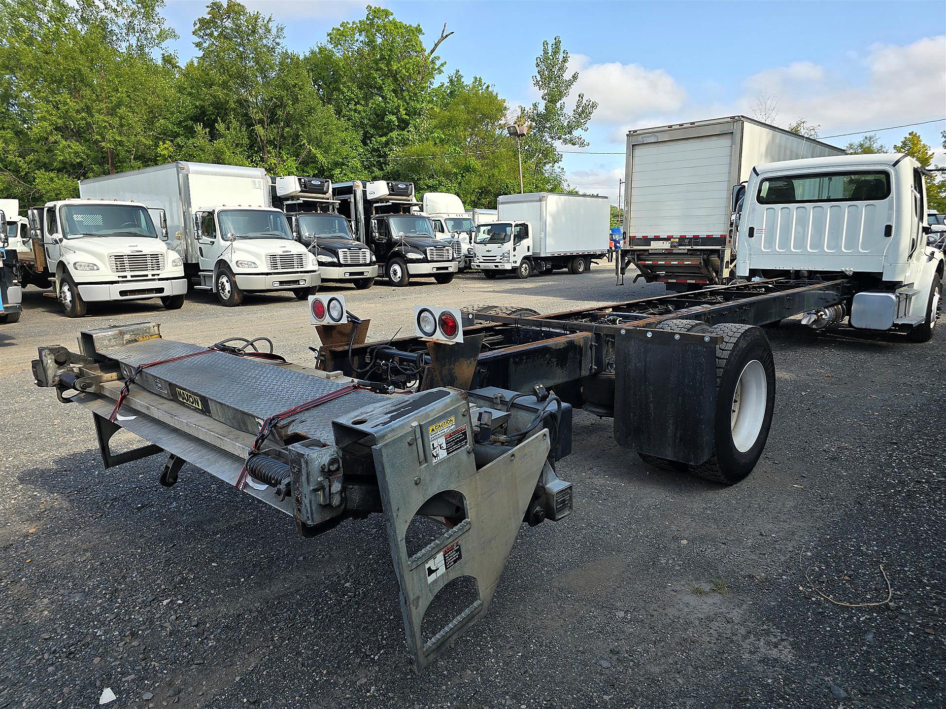 2019 Freightliner M2 106 For Sale | Day Cab | #871318