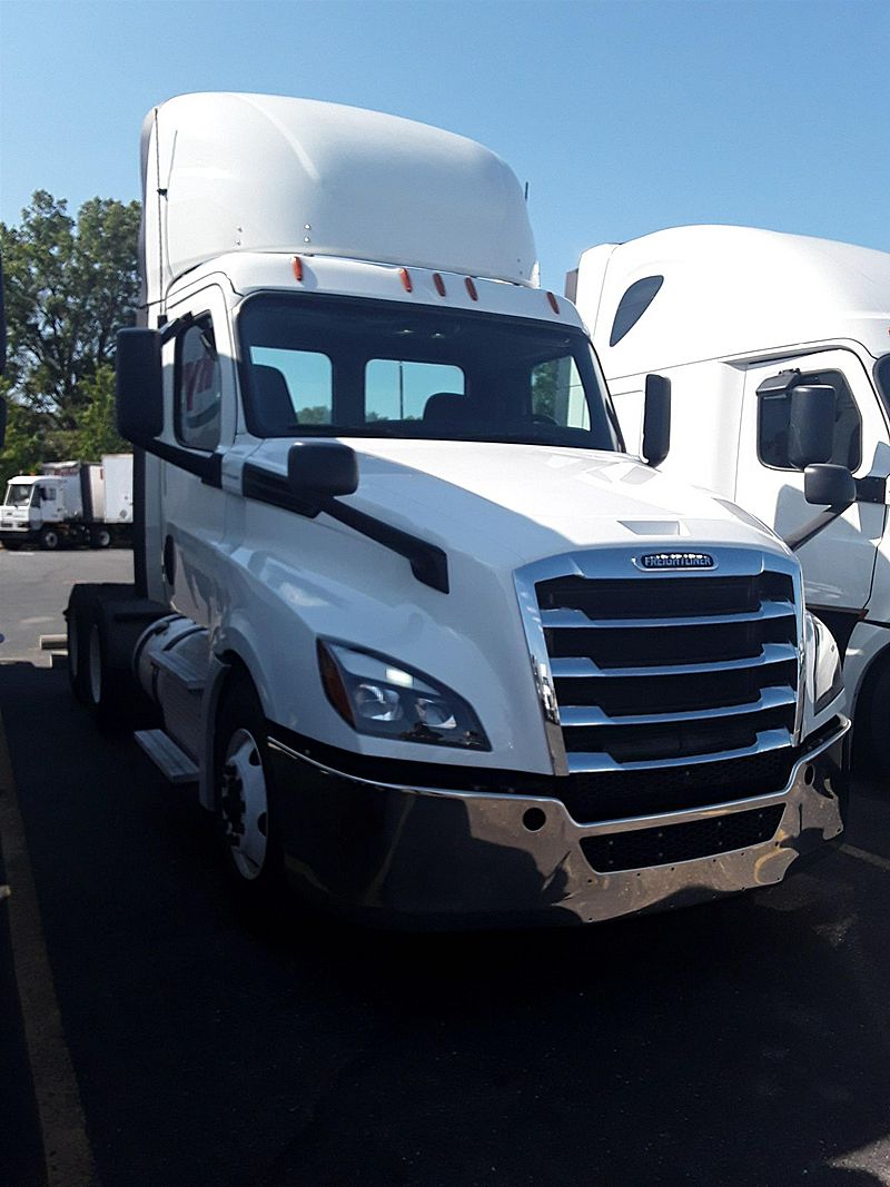 2019 Freightliner NEW CASCADIA PX12664 For Sale | Day Cab | #820743