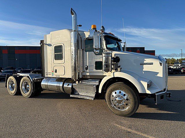 2015 Kenworth T800 For Sale | 60" Sleeper | #975562C