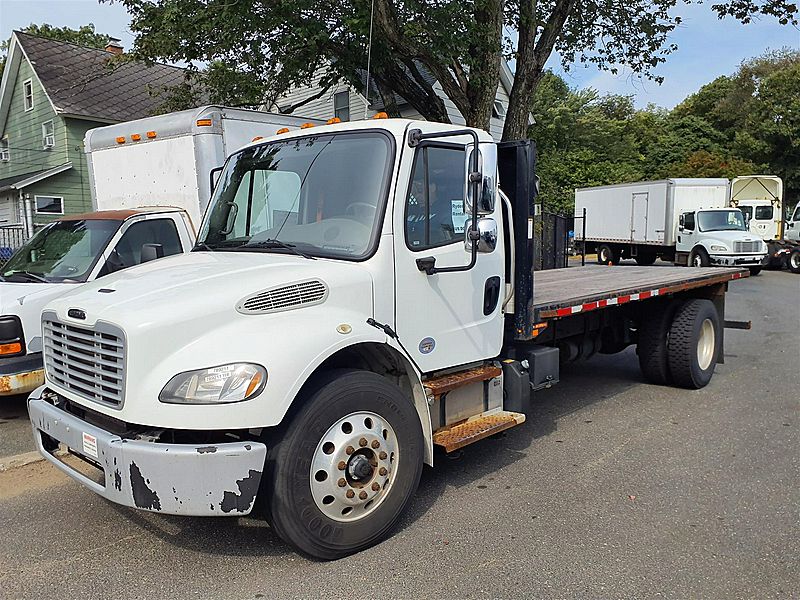 2018 Freightliner M2 106 For Sale | Day Cab | #789211